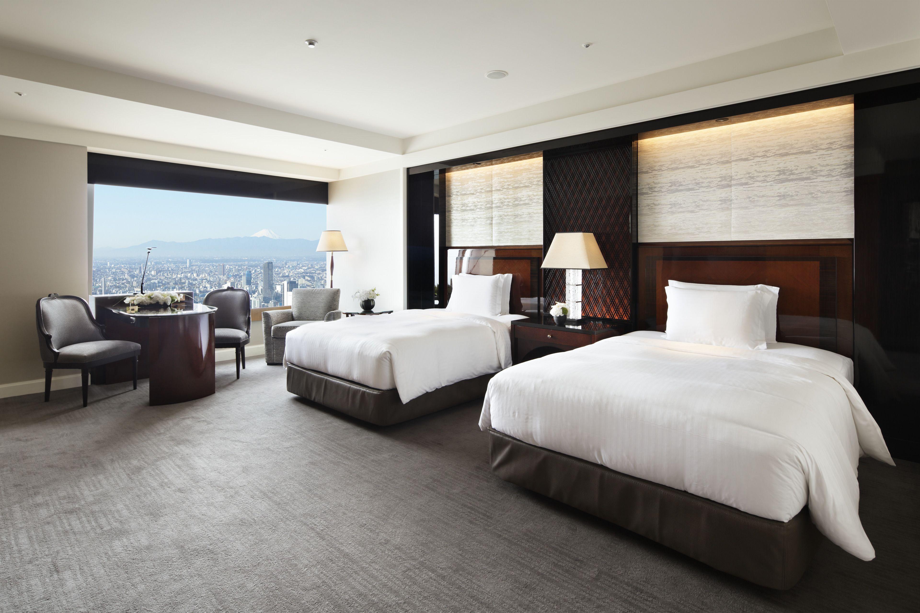 THE RITZ-CARLTON, TOKYO | 5-STAR FAMILY ACCOMMODATION AND SKYLINE VIEW